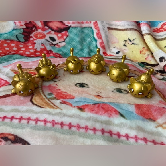 Aphmau | Toys | Aphmau Meemeows Golden Limited Edition Set Lot | Poshmark